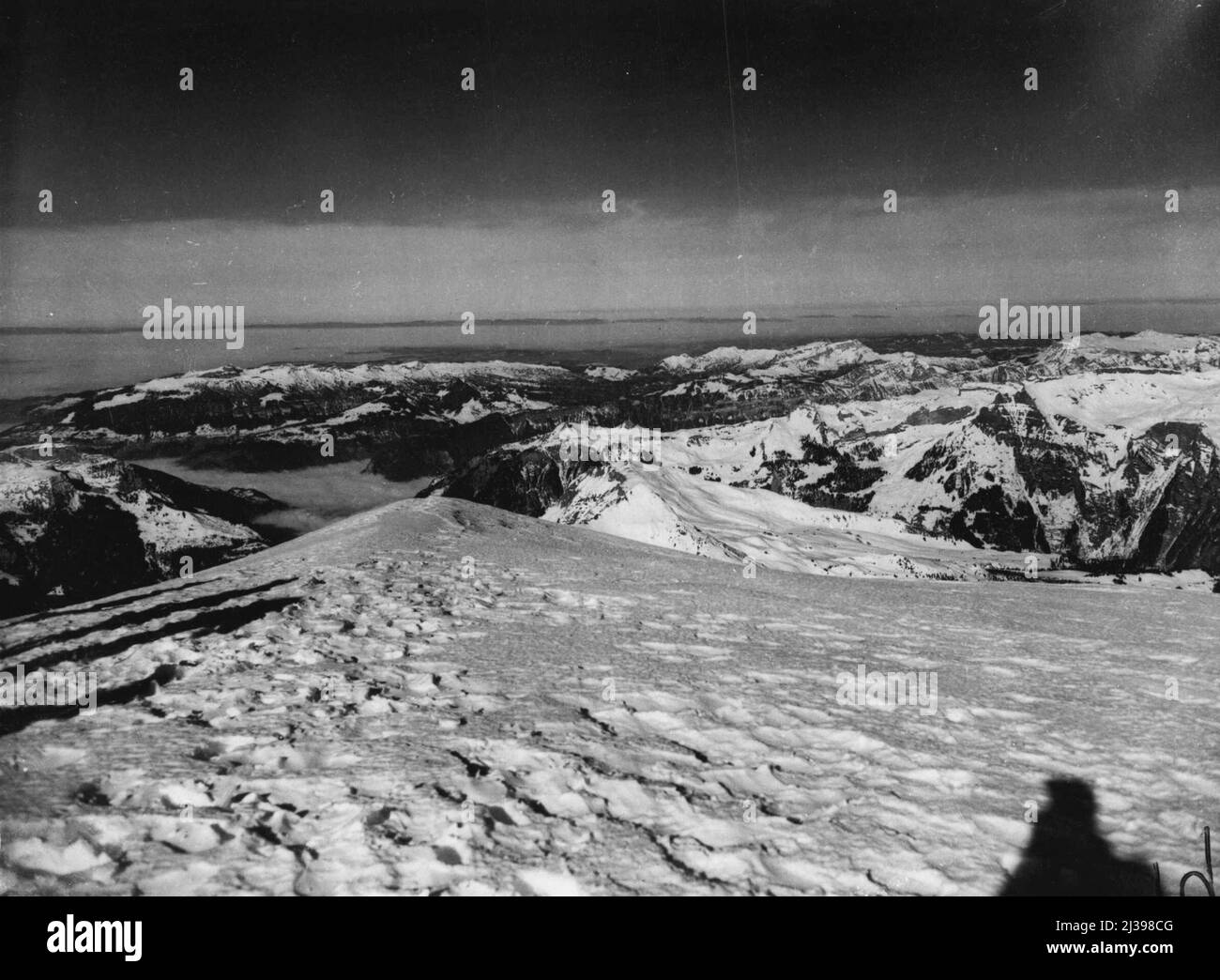 The Alps. October 1, 1950. (Photo by Paul Popper Ltd Stock Photo - Alamy
