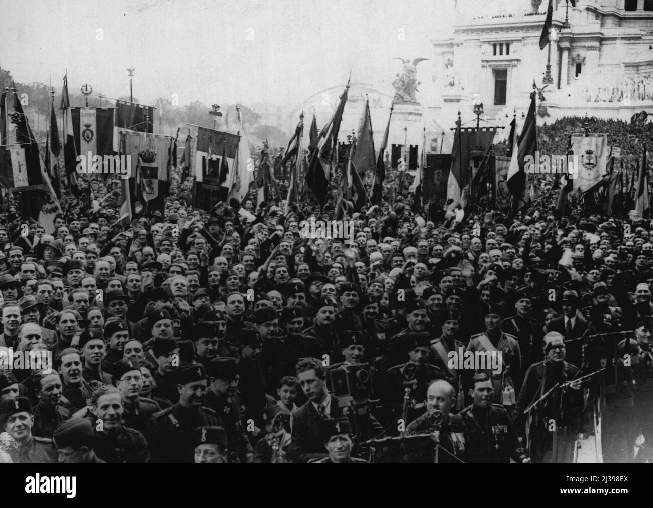Fascist movement hi-res stock photography and images - Alamy