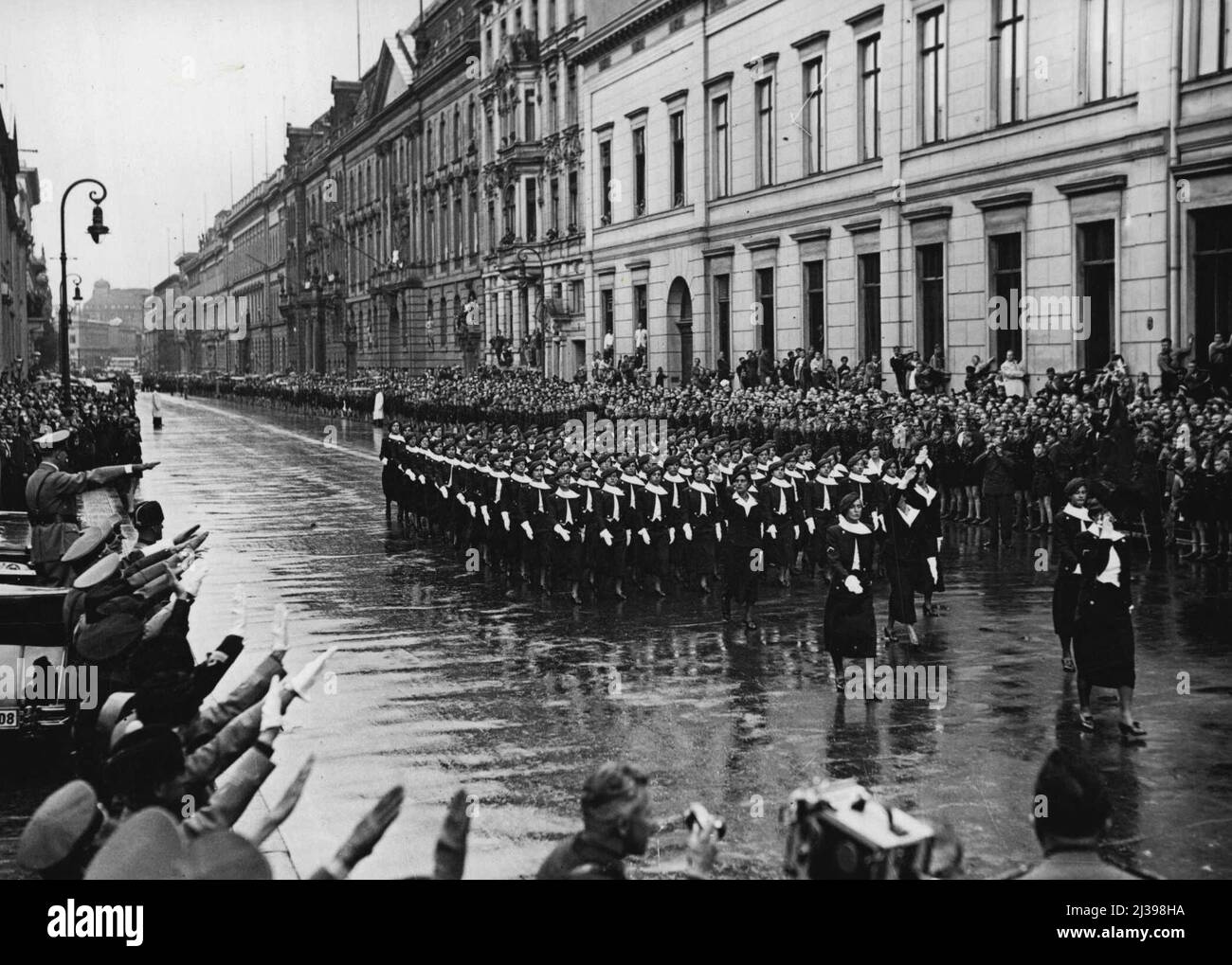 Italian balilla organisation hi-res stock photography and images - Alamy