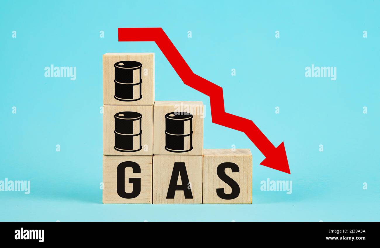 Reduction in oil production hi-res stock photography and images - Alamy
