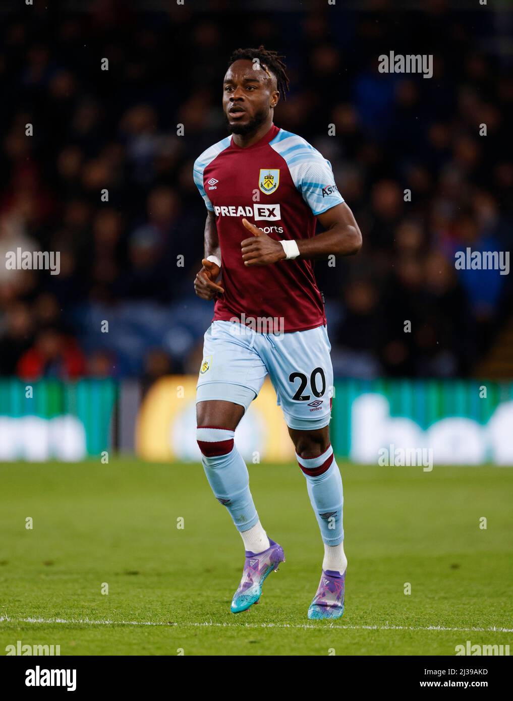 Burnley everton cornet hi-res stock photography and images - Alamy