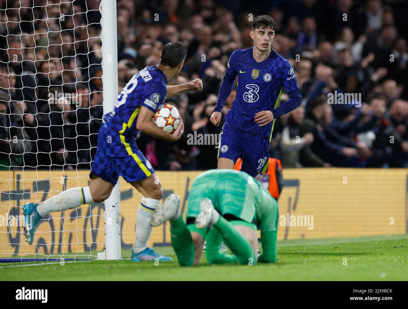 Kai havertz champions league final goal hi-res stock photography and ...