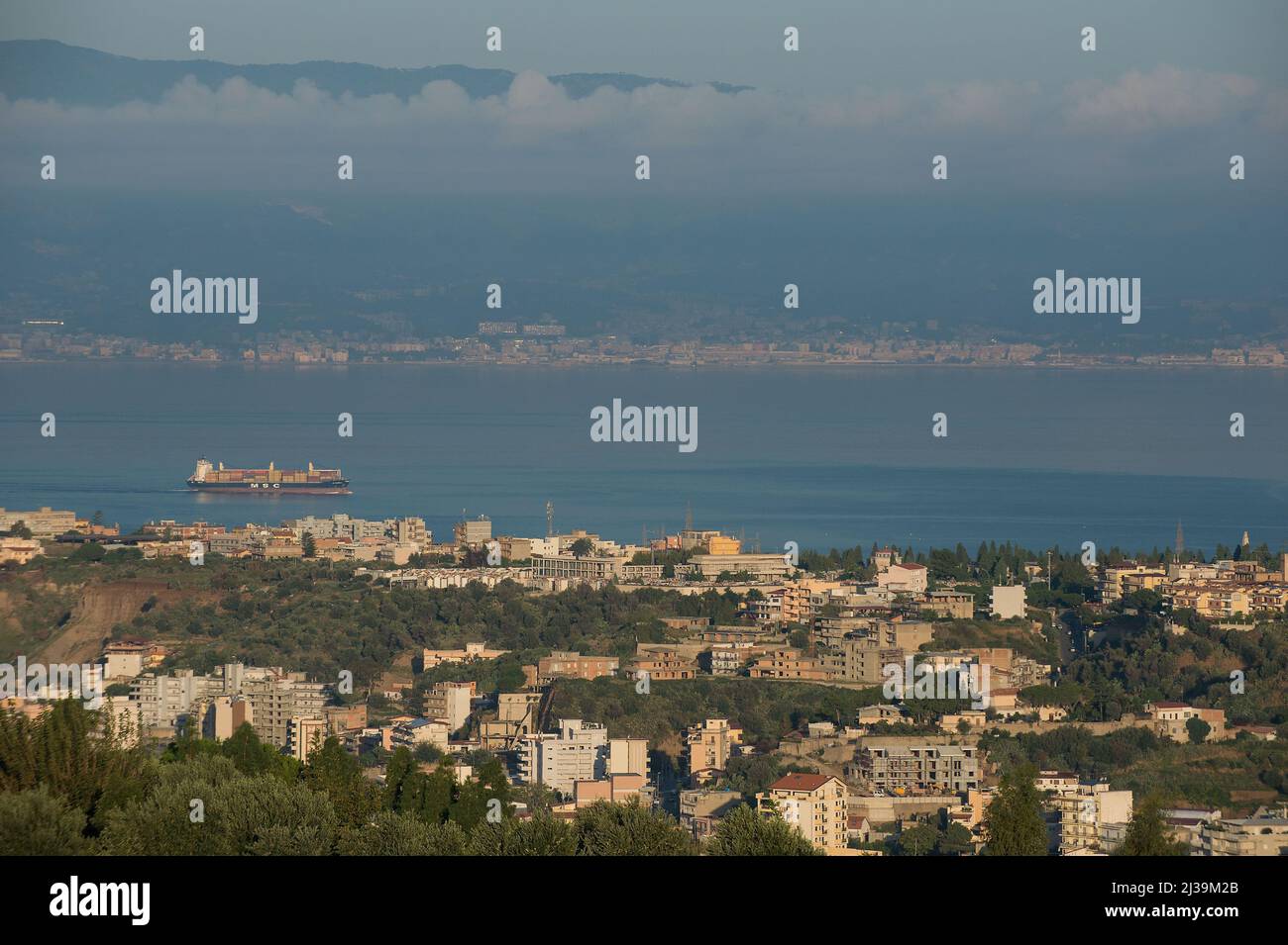 Reggio calabria strait messina italy hi-res stock photography and ...
