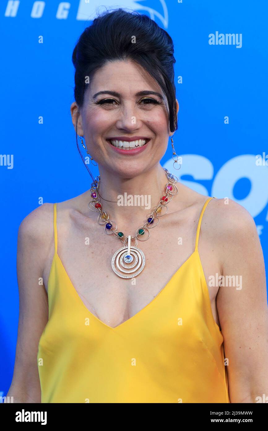 LOS ANGELES - APR 5: Colleen O'Shaughnessey at the Sonic The Hedgehog 2 ...