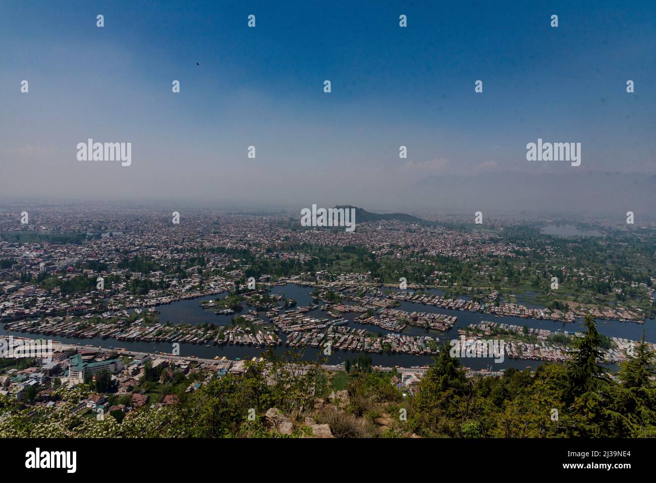 Aerial view of srinagar hi-res stock photography and images - Alamy