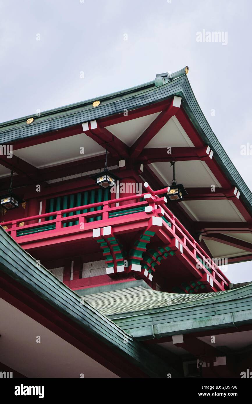 Detail of a Traditional Wooden Building in Japan Stock Photo - Alamy