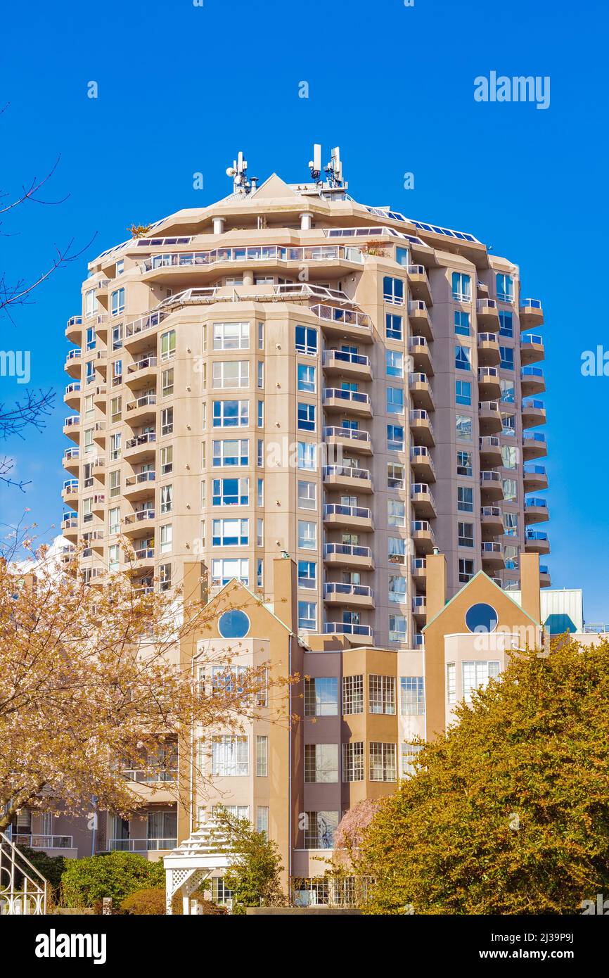 Facade detail of a modern high-rise apartment building. Modern ...