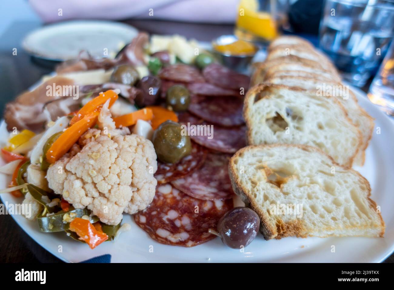 Olive plate hi-res stock photography and images - Alamy