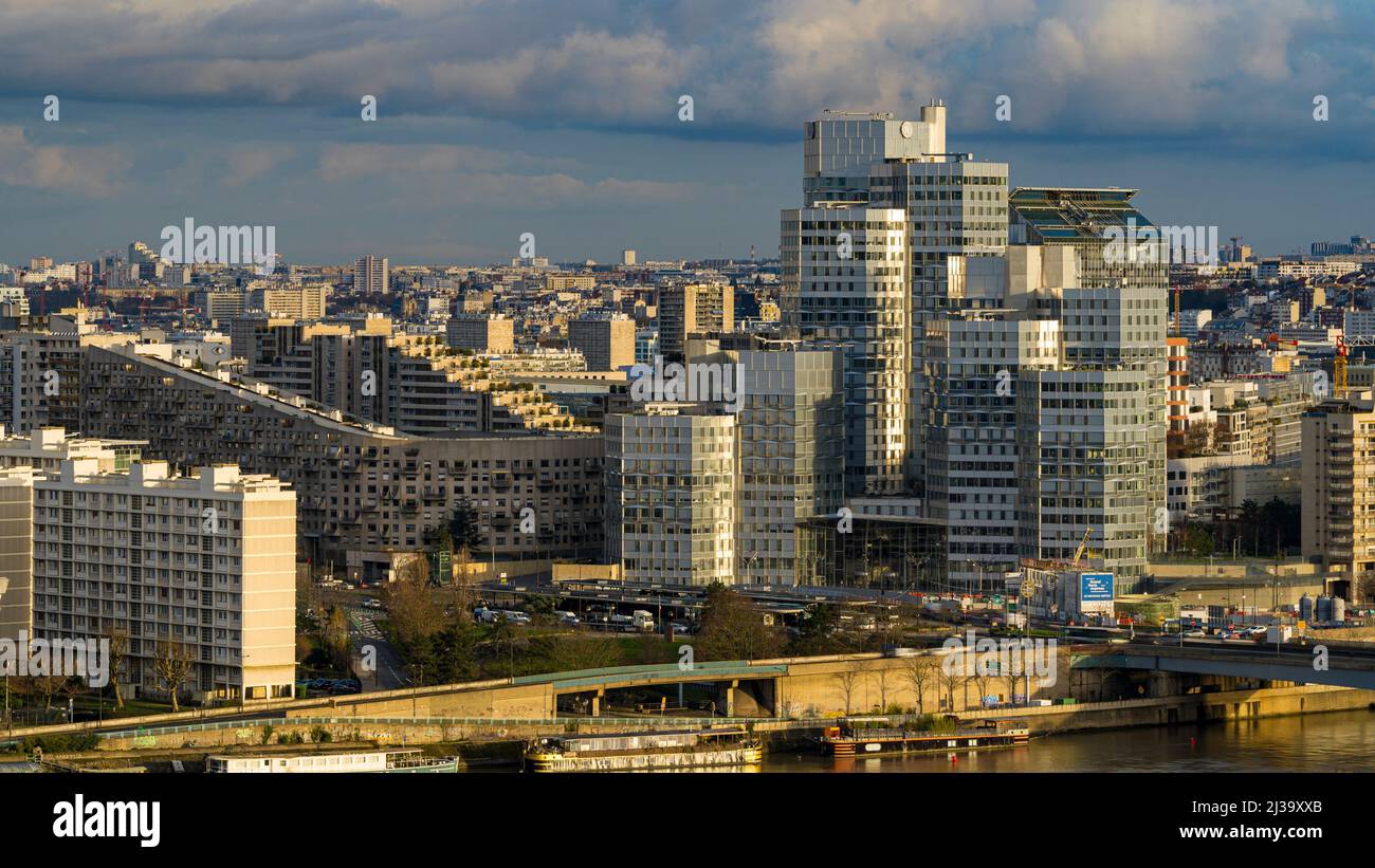 Day Traffic in Paris in Business District Stock Photo - Alamy