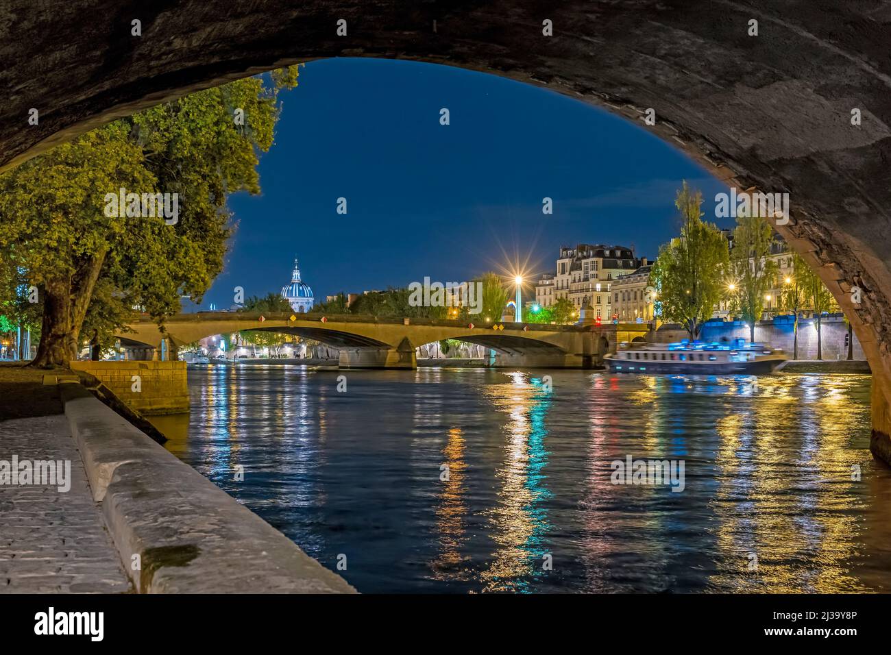 Romantic Place on Docks in Paris With Water Boats Cruises Stone Bridge ...
