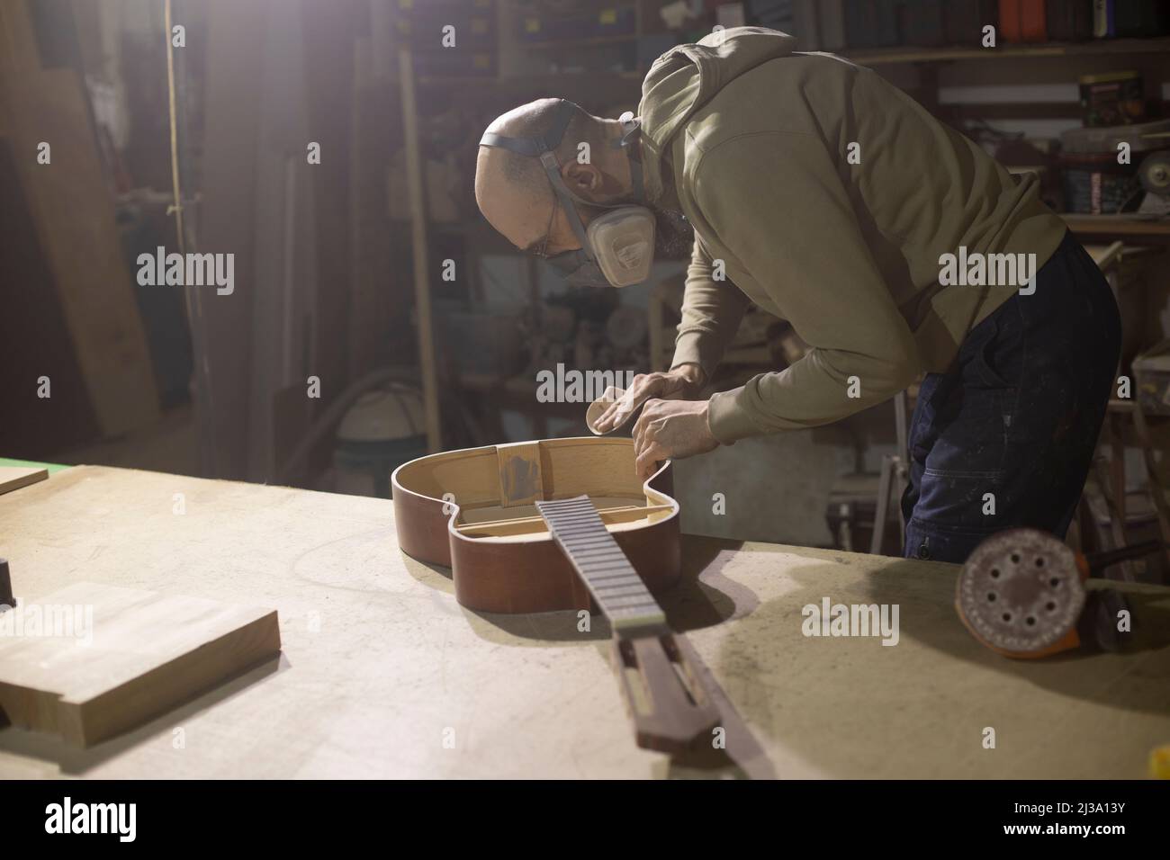 Carpenter body works hi-res stock photography and images - Alamy