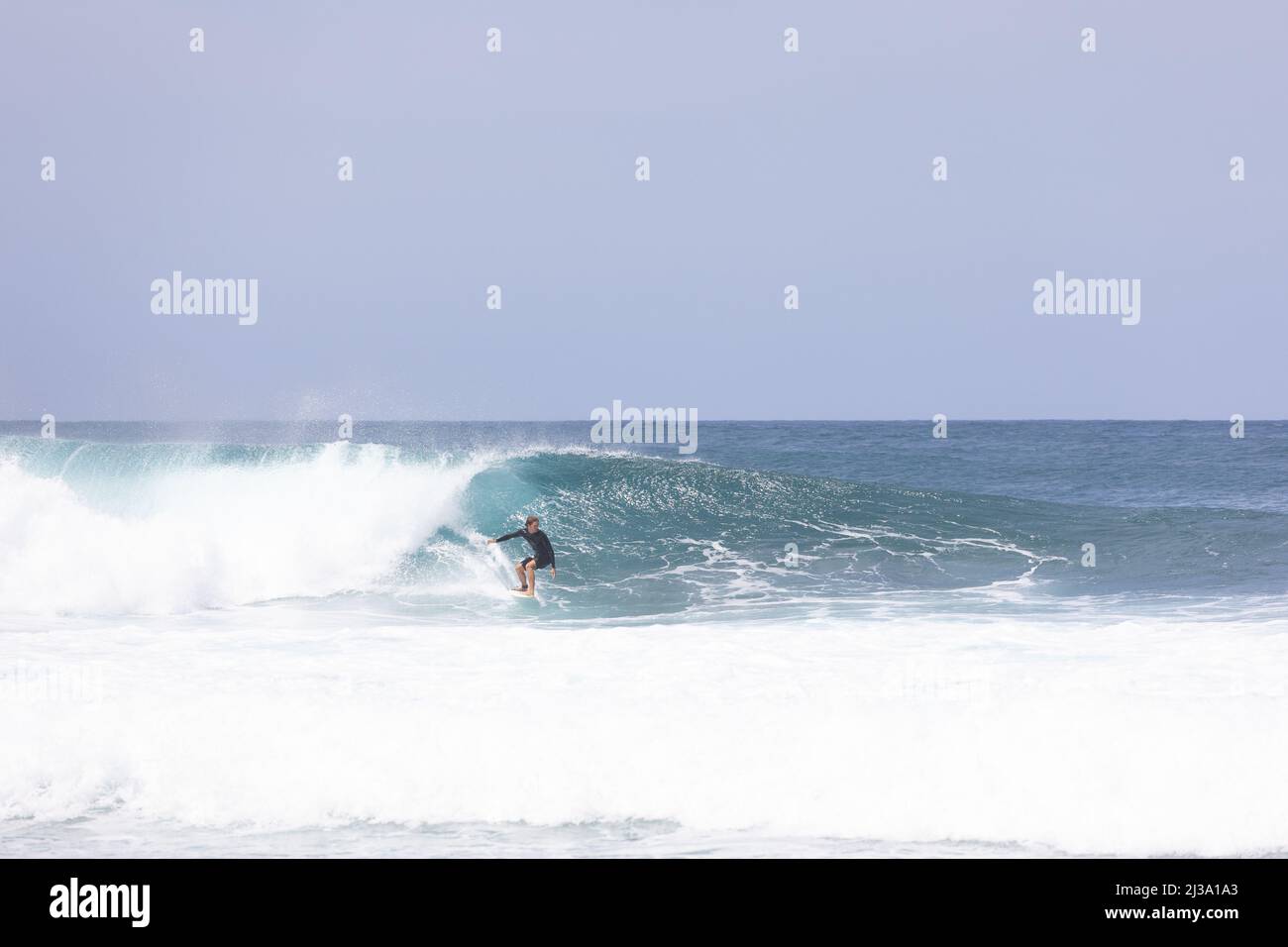 Banzai pipeline wave hi-res stock photography and images - Alamy