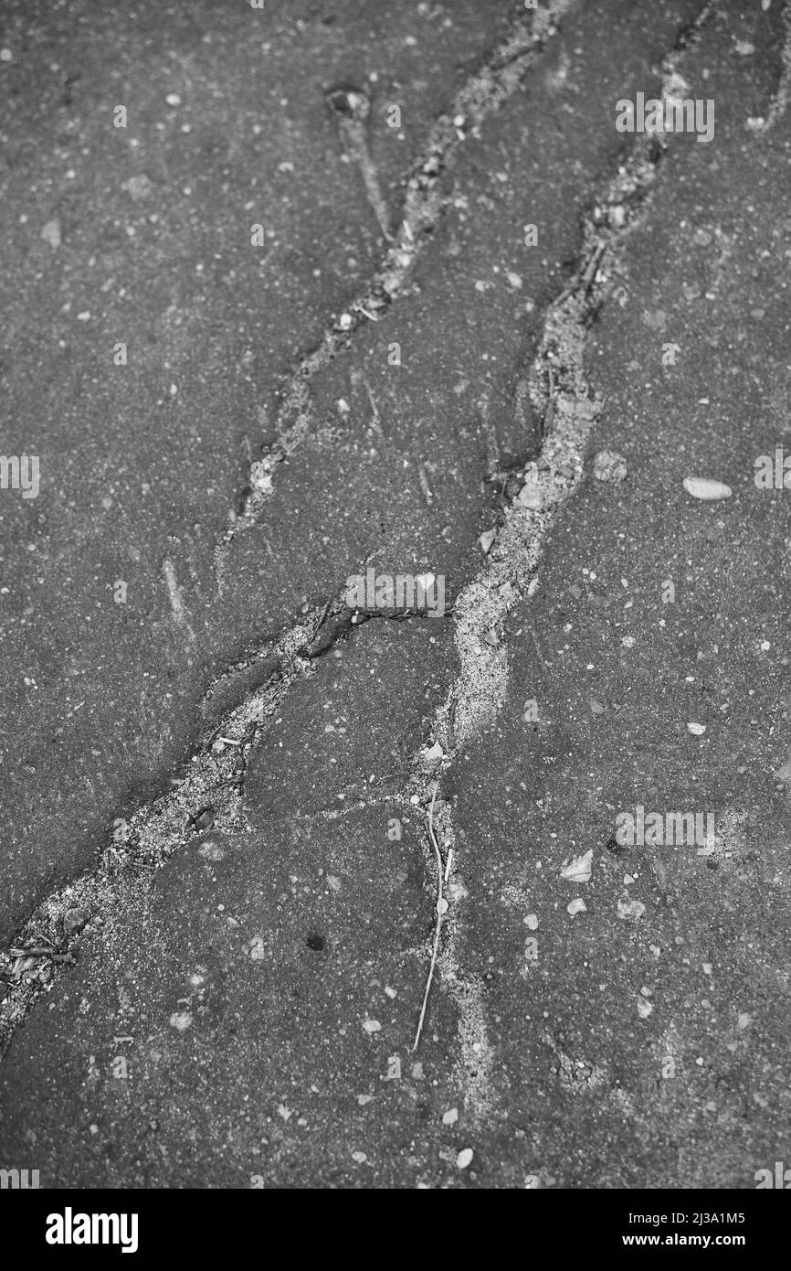 Vertical shot big stones hi-res stock photography and images - Alamy