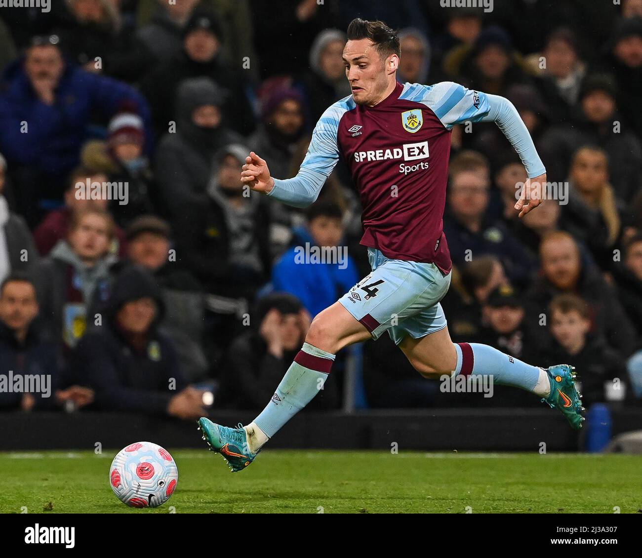 Connor roberts burnley hi-res stock photography and images - Alamy