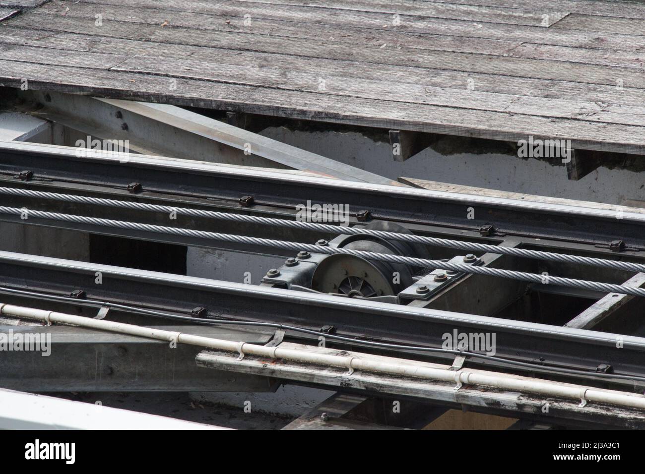 View cable car mechanism hi-res stock photography and images - Alamy