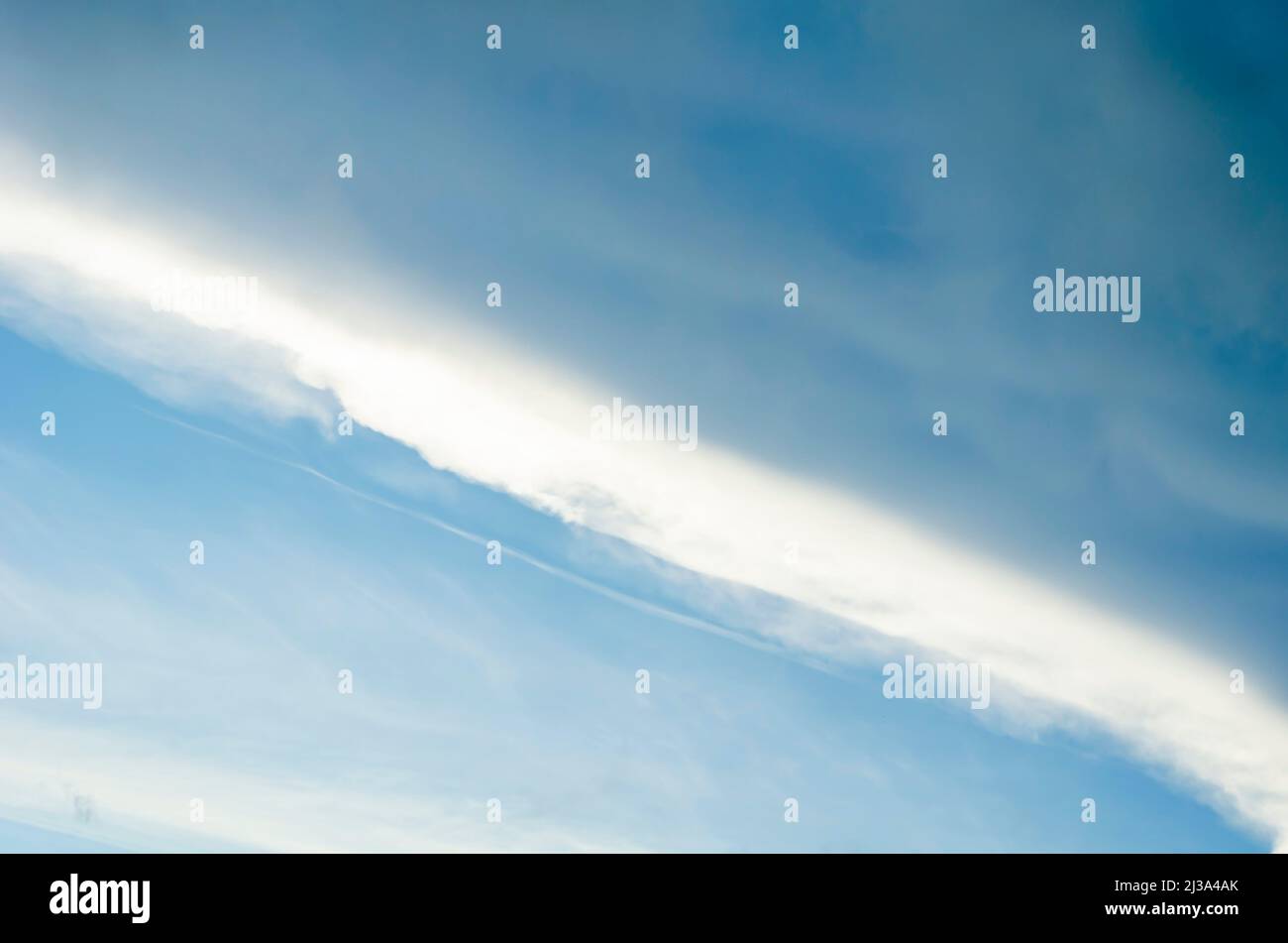 Bright Cloud Line Stock Photo - Alamy