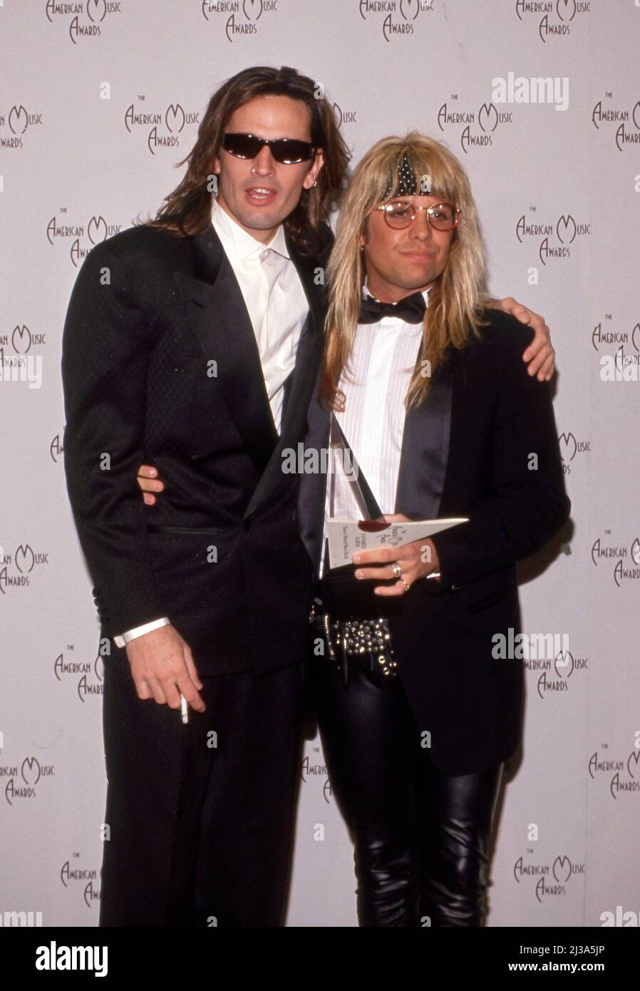 Tommy Lee and Vince Neil at the 18th Annual American Music Awards at ...