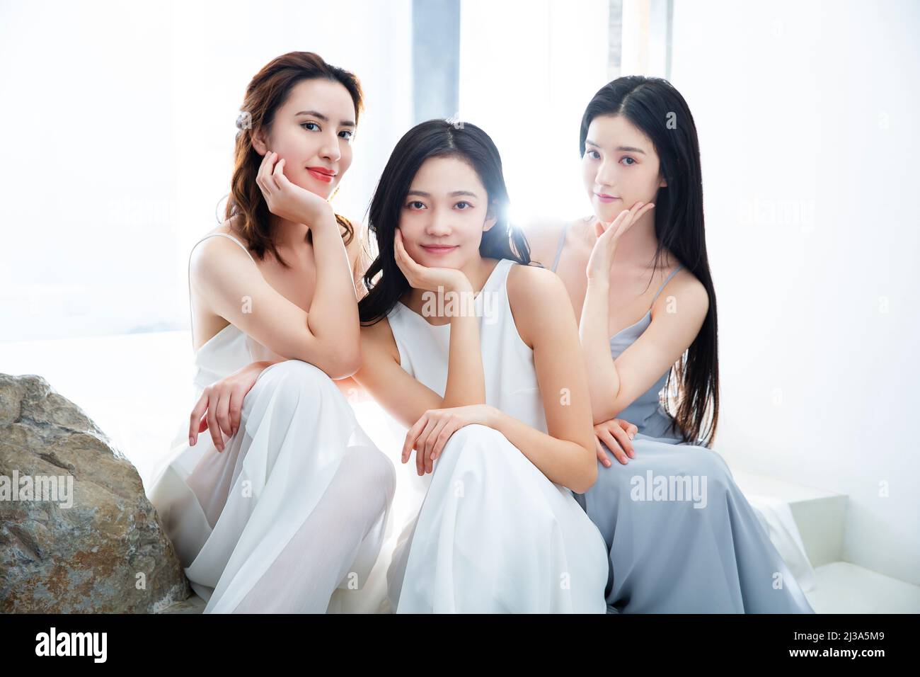 Group photo of noble and fashionable Chinese female models - stock ...