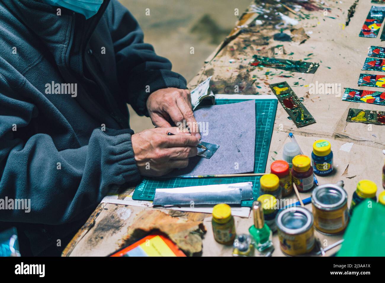 Local artist from Ruta de las Flores, El Salvador working on handmade ...