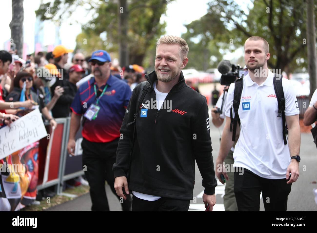 Kevin magnussen f1 melbourne walk hi-res stock photography and images ...