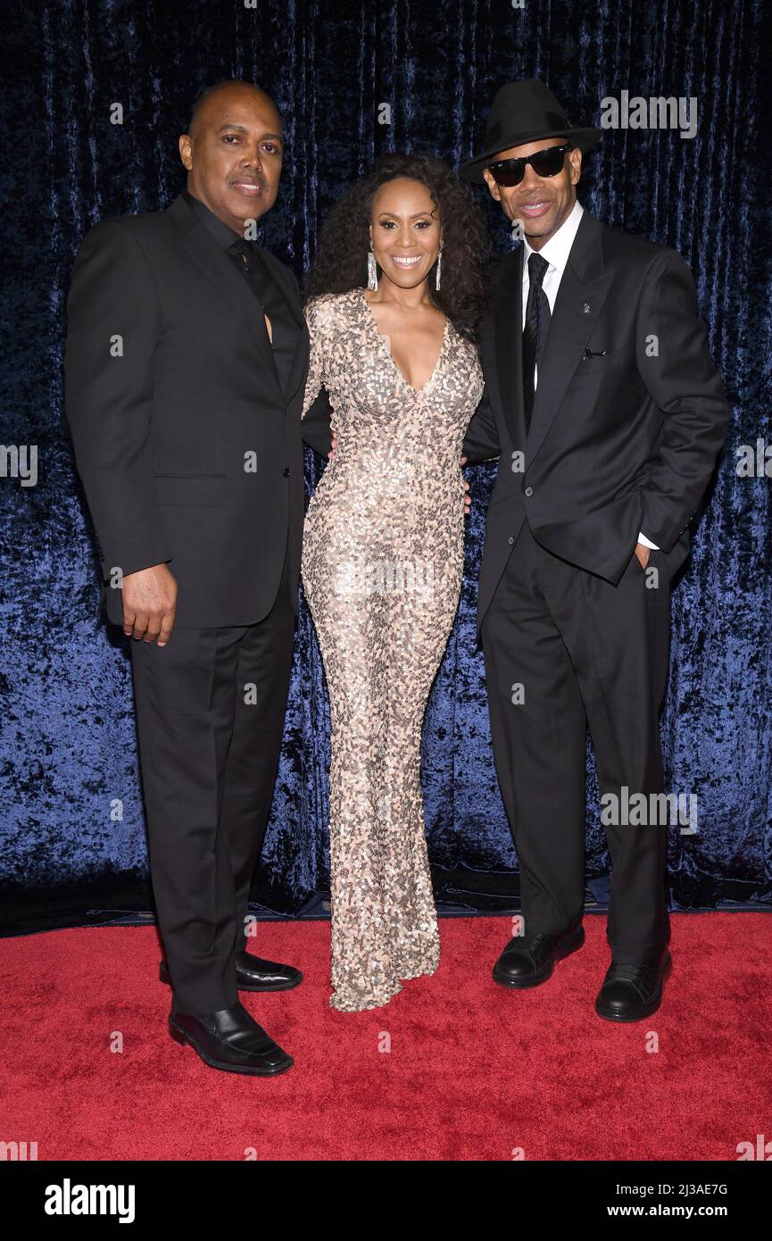 New York, USA. 06th Apr, 2022. (L-R) Lascelles Stephens, Deborah Cox ...