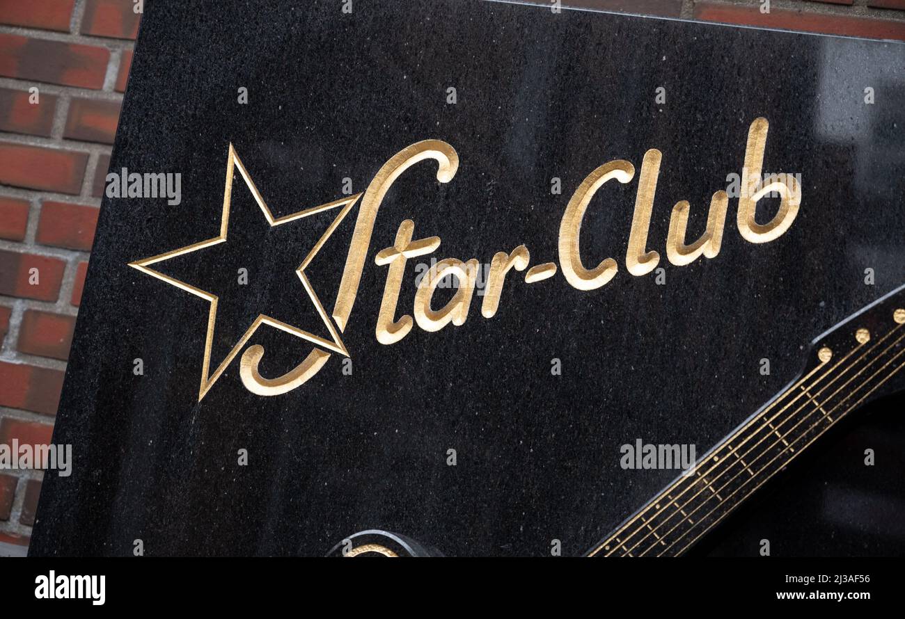 Hamburg, Germany. 01st Apr, 2022. A plaque commemorates Hamburg's "Star ...