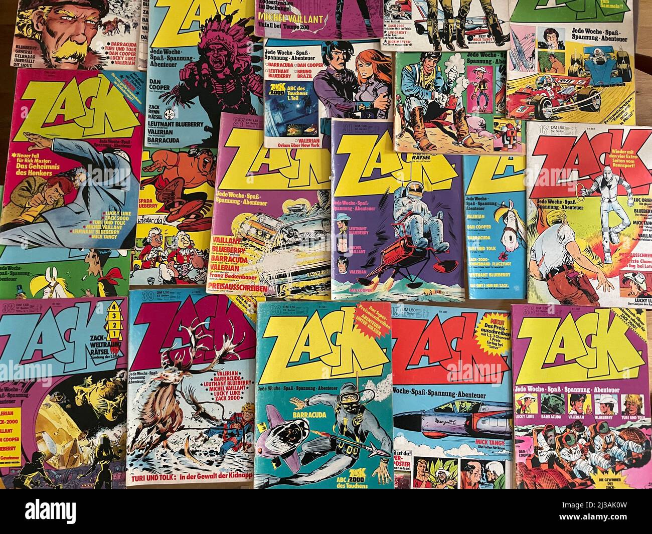 Men's magazine 1970s hi-res stock photography and images - Alamy