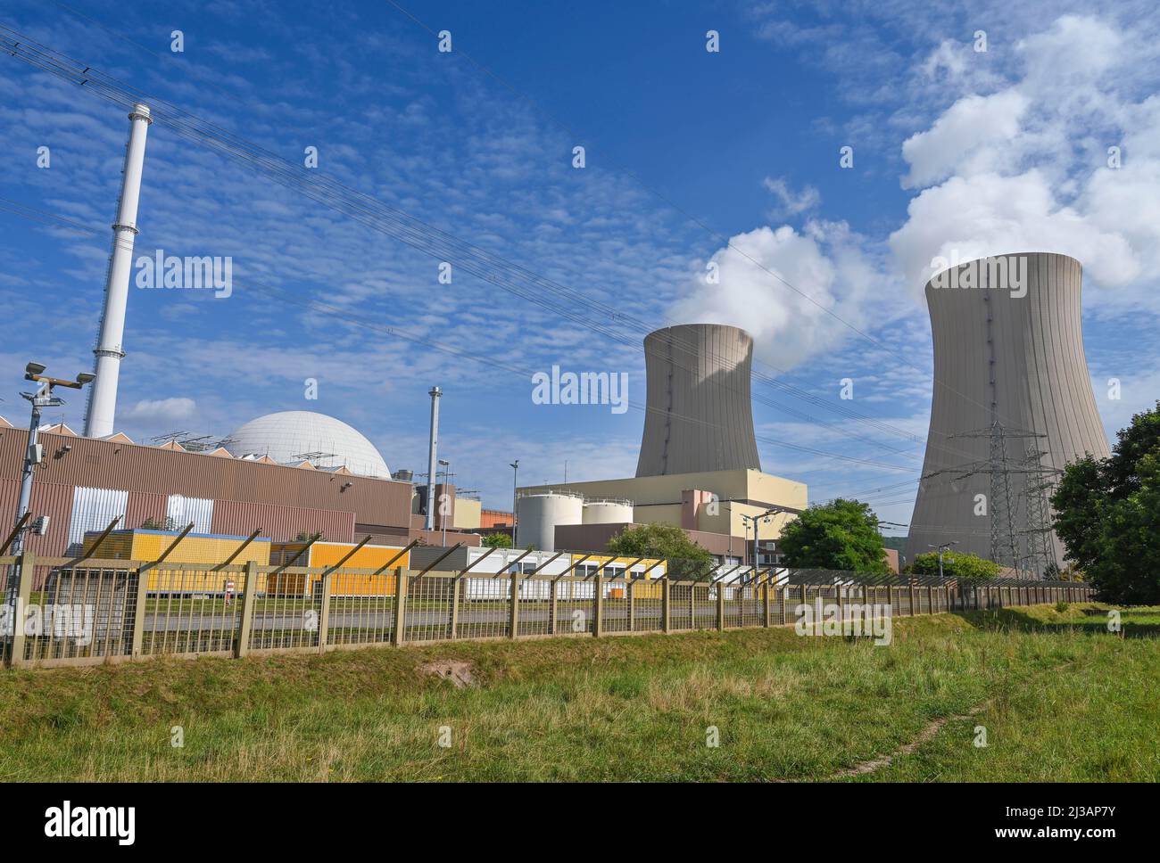 Grohnde nuclear power plant, cooling towers, Lower Saxony, Germany ...