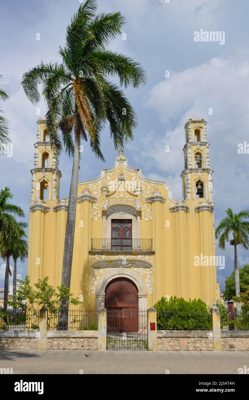 Church of saint john bautista hi-res stock photography and images - Alamy