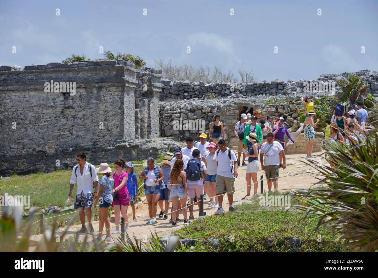 Tourists, Mayan ruins, Tulum, Quintana Roo, Mexico Stock Photo - Alamy