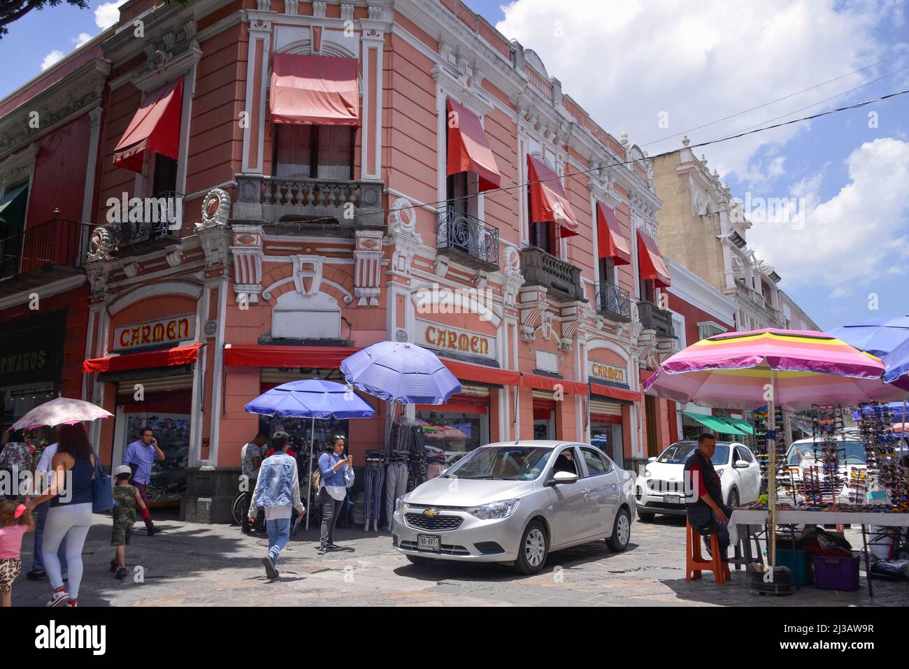 Street scene, old buildings, old town, Puebla, Mexico Stock Photo - Alamy