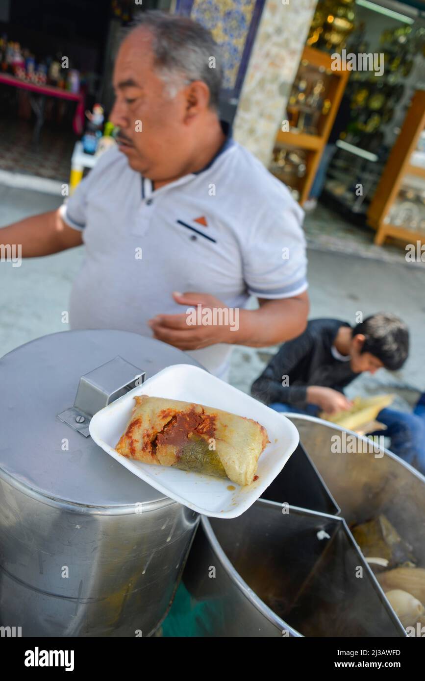 Street vending Tamale, Mexico City, Mexico Stock Photo - Alamy