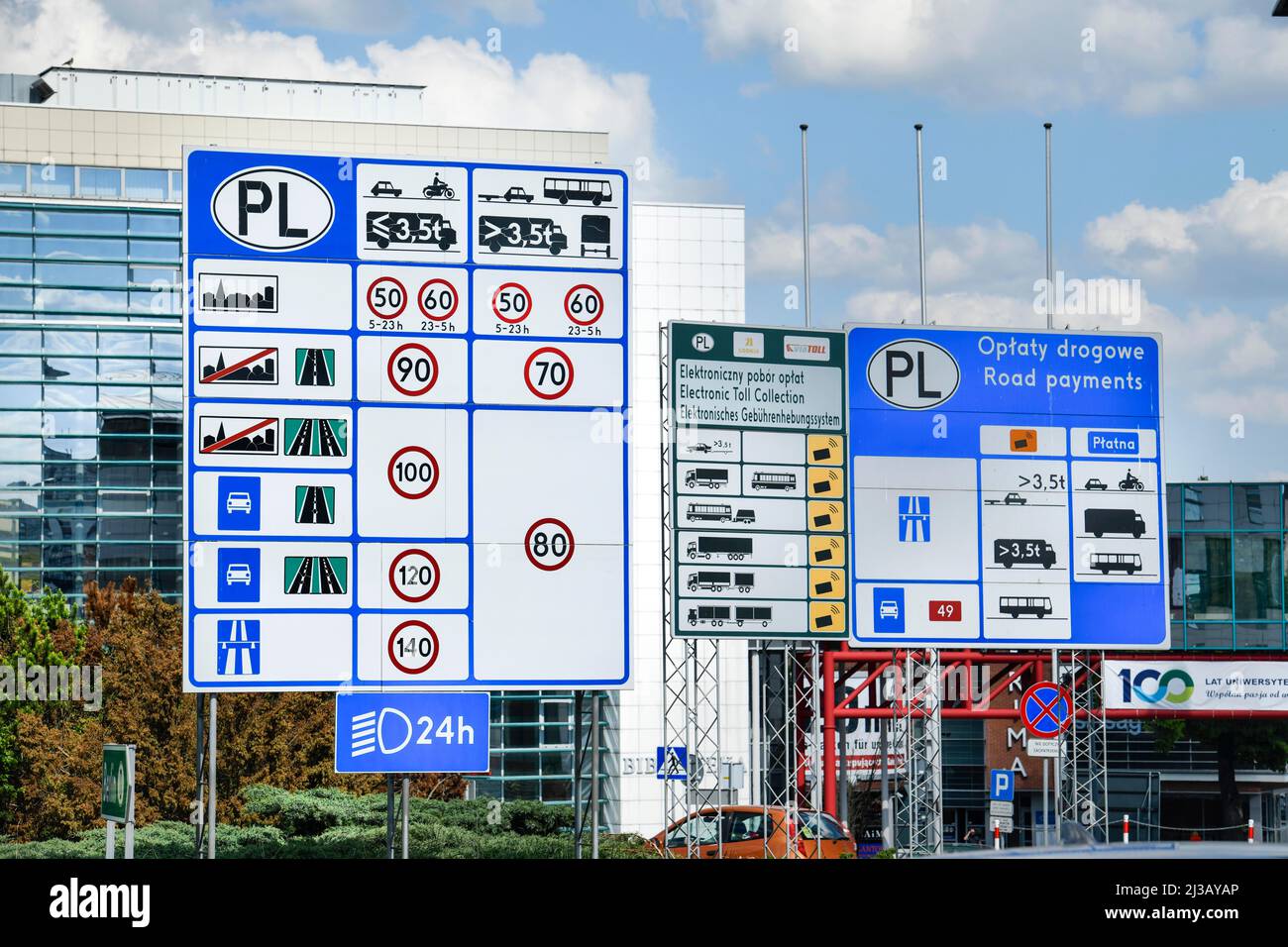 Entrance to town, traffic signs, traffic rules, Slubice, Poland Stock ...