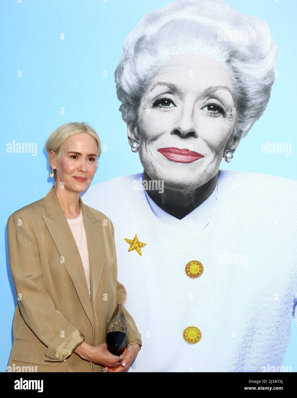 LOS ANGELES - MAR 26: Sarah Paulson, with Poster of Holland Taylor as ...