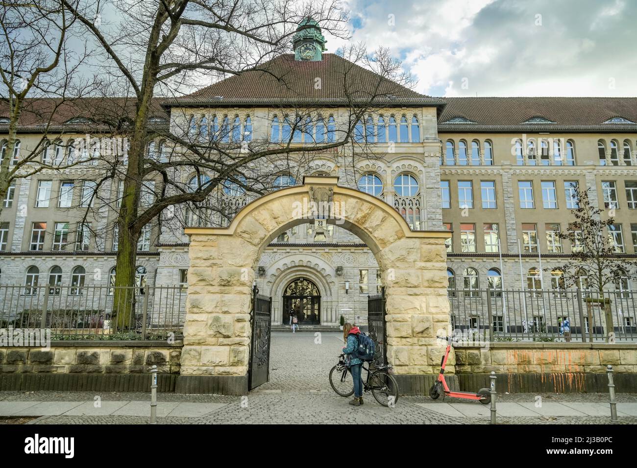 Goethe Gymnasium, Gasteiner Strasse, Wilmersdorf, Berlin, Germany Stock ...