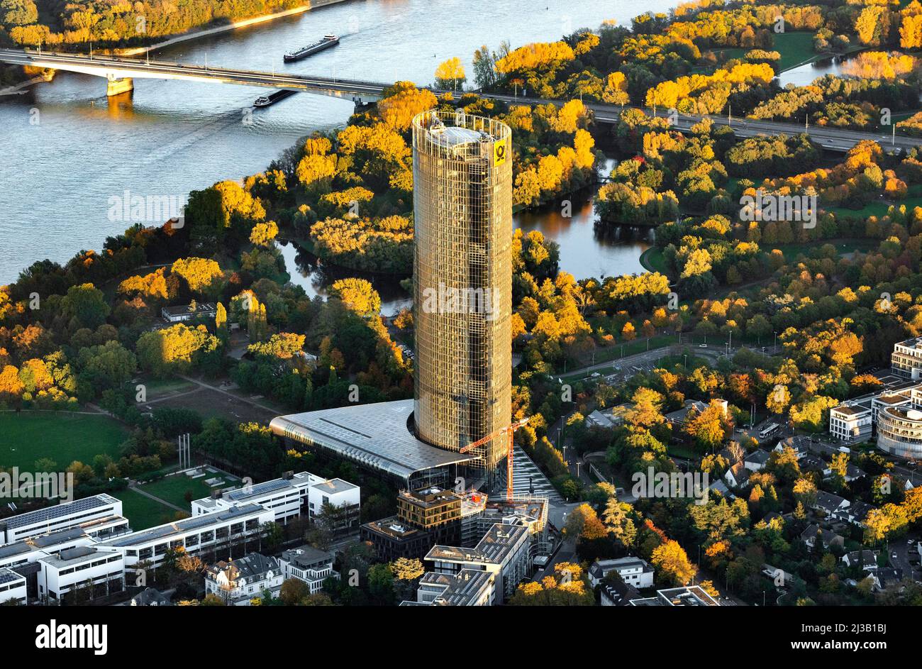 Post Tower, headquarters of Deutsche Post AG and the parcel service DHL ...