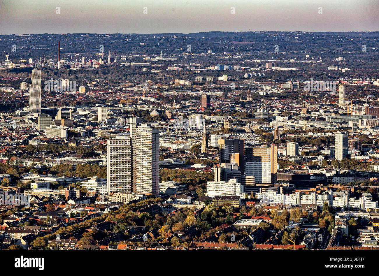 Residential high-rise Uni-Center and Cologne Justice Centre with ...