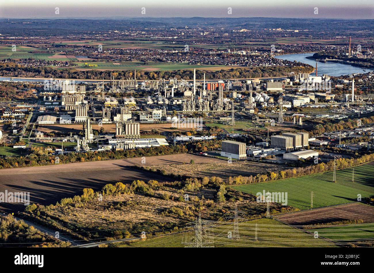 Refineries and chemical plants in the Godorf district, Cologne ...