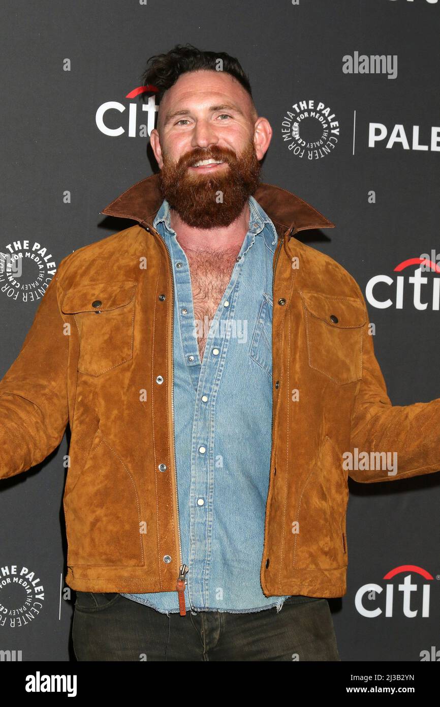 April 6, 2022, Los Angeles, CA, USA: LOS ANGELES - APR 6: Devan ...