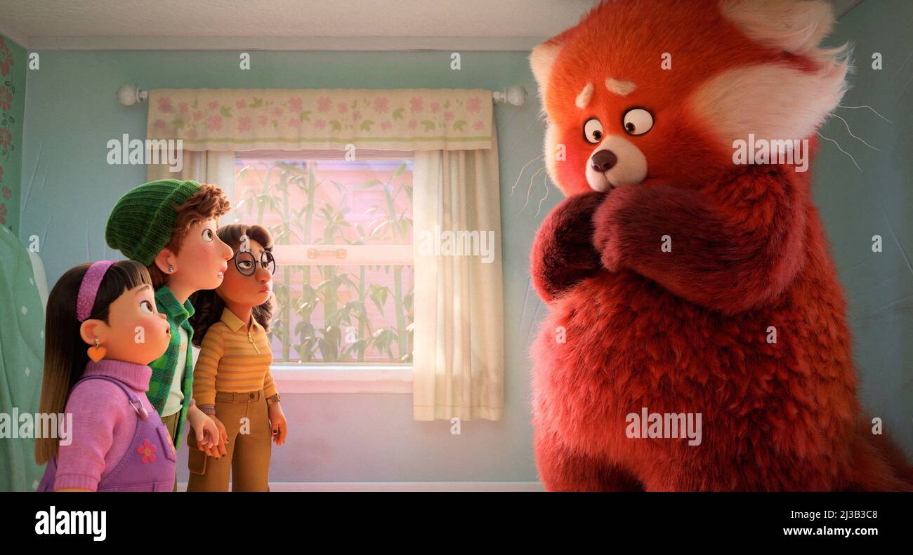 TURNING RED (2022), directed by DOMEE SHI. Credit: Pixar Animation ...