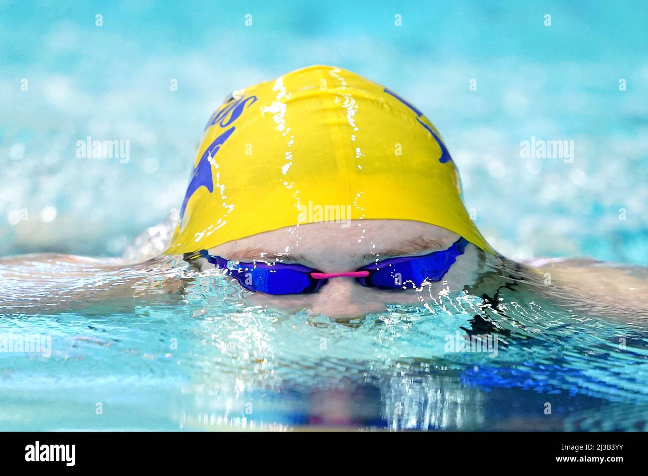 Lara Thomas in action during day two of the 2022 British Swimming Championships at Ponds Forge ...