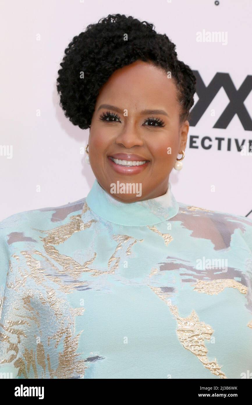 March 24, 2022, Beverly Hills, CA, USA: LOS ANGELES - MAR 24: Natasha ...