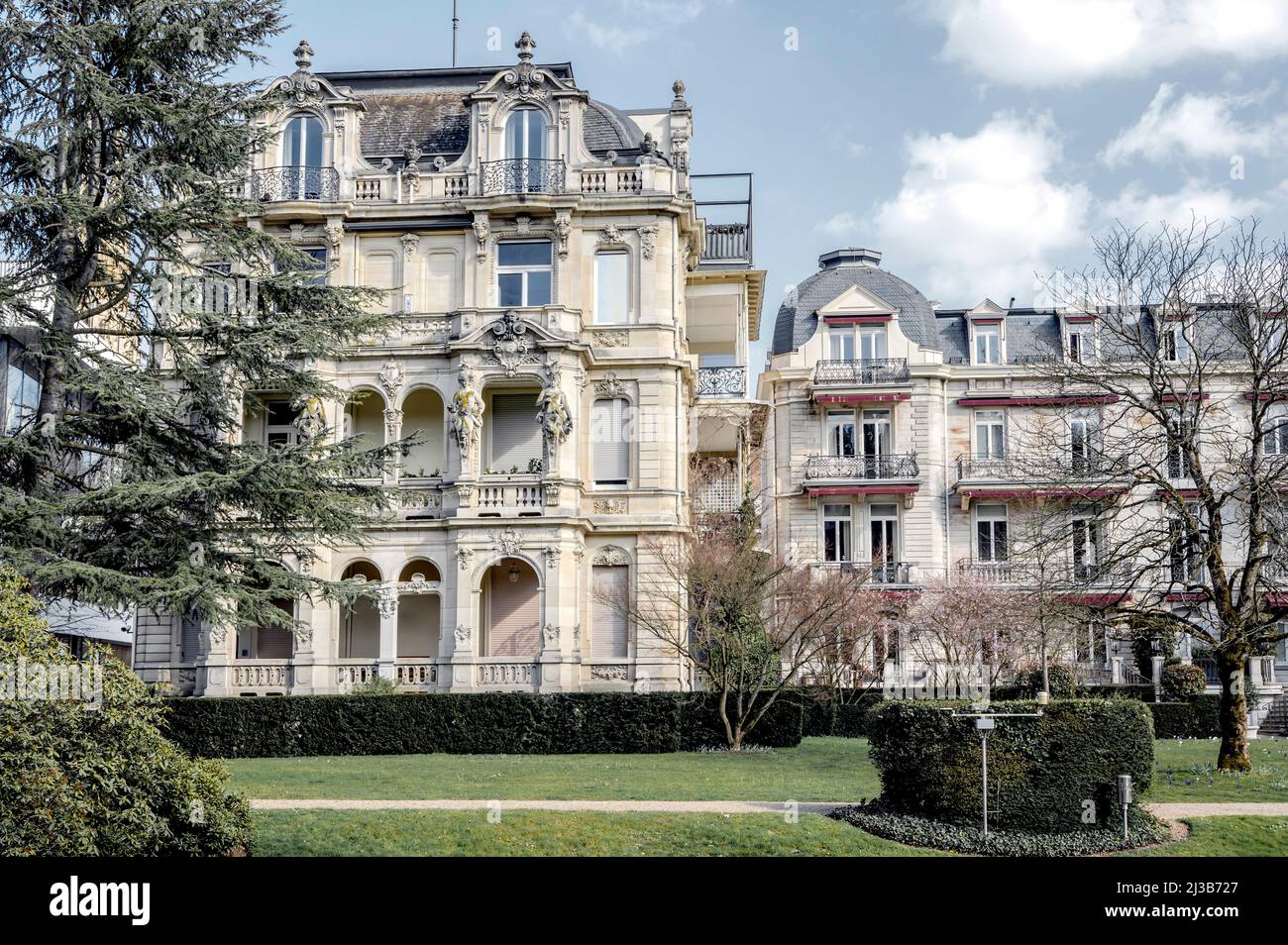 Traditional villa germany hi-res stock photography and images - Alamy