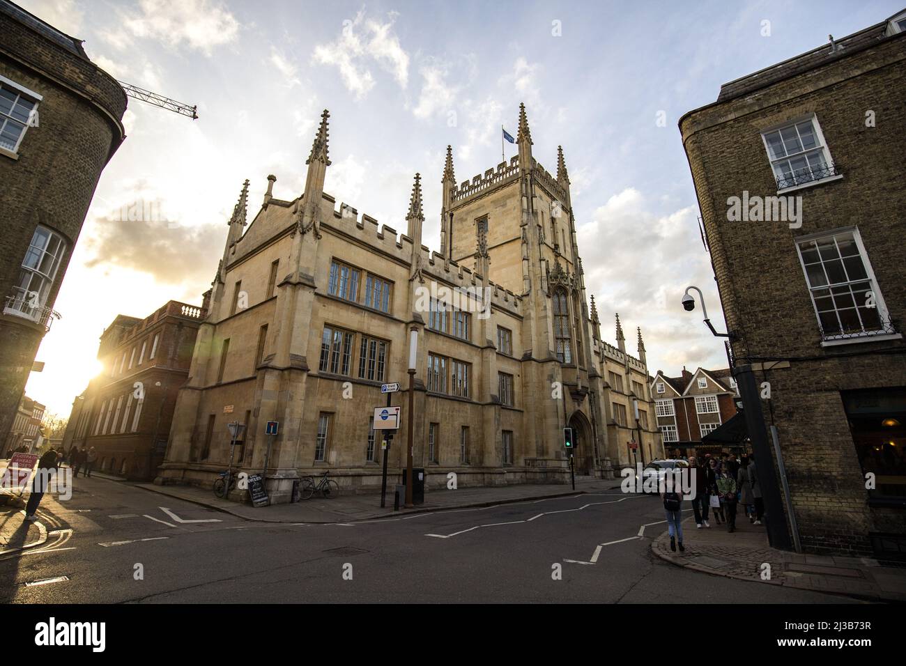 Sunset street view in downtown Cambridge, England, UK Stock Photo - Alamy