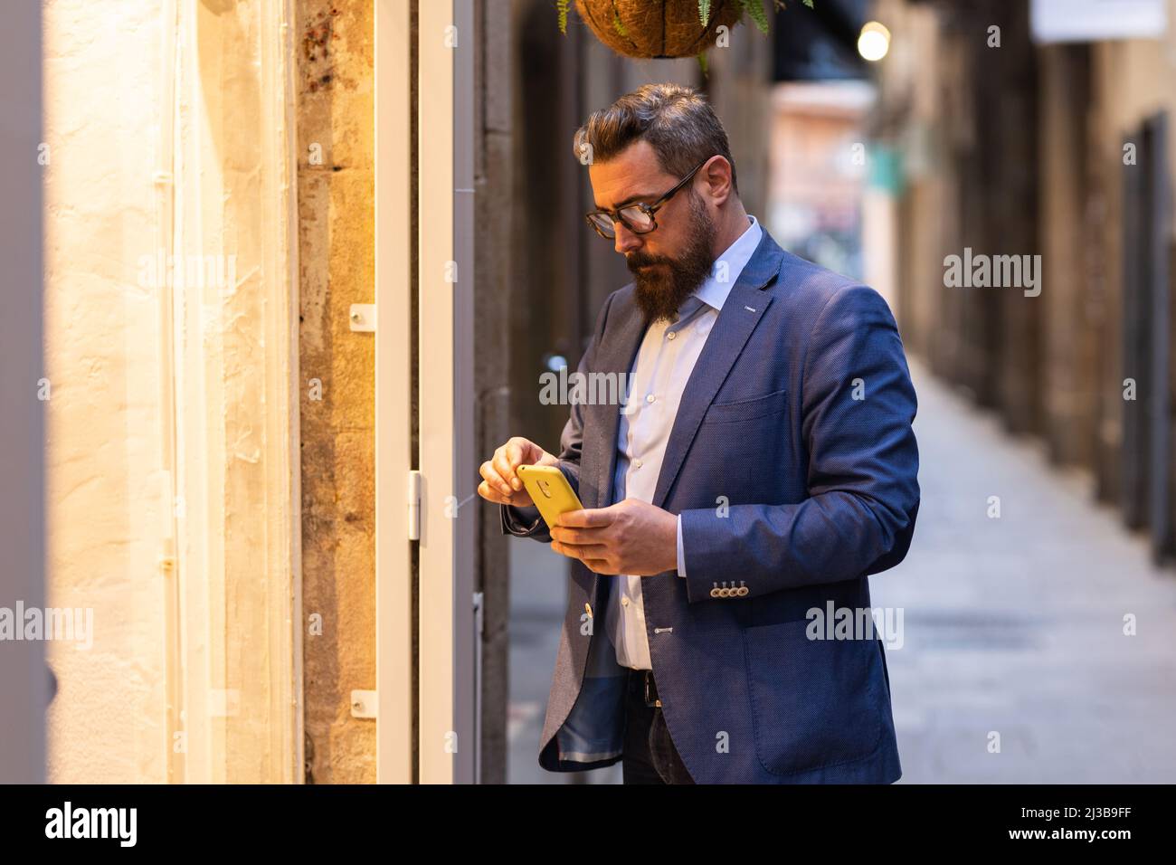Busy men checking news on hi-res stock photography and images - Alamy
