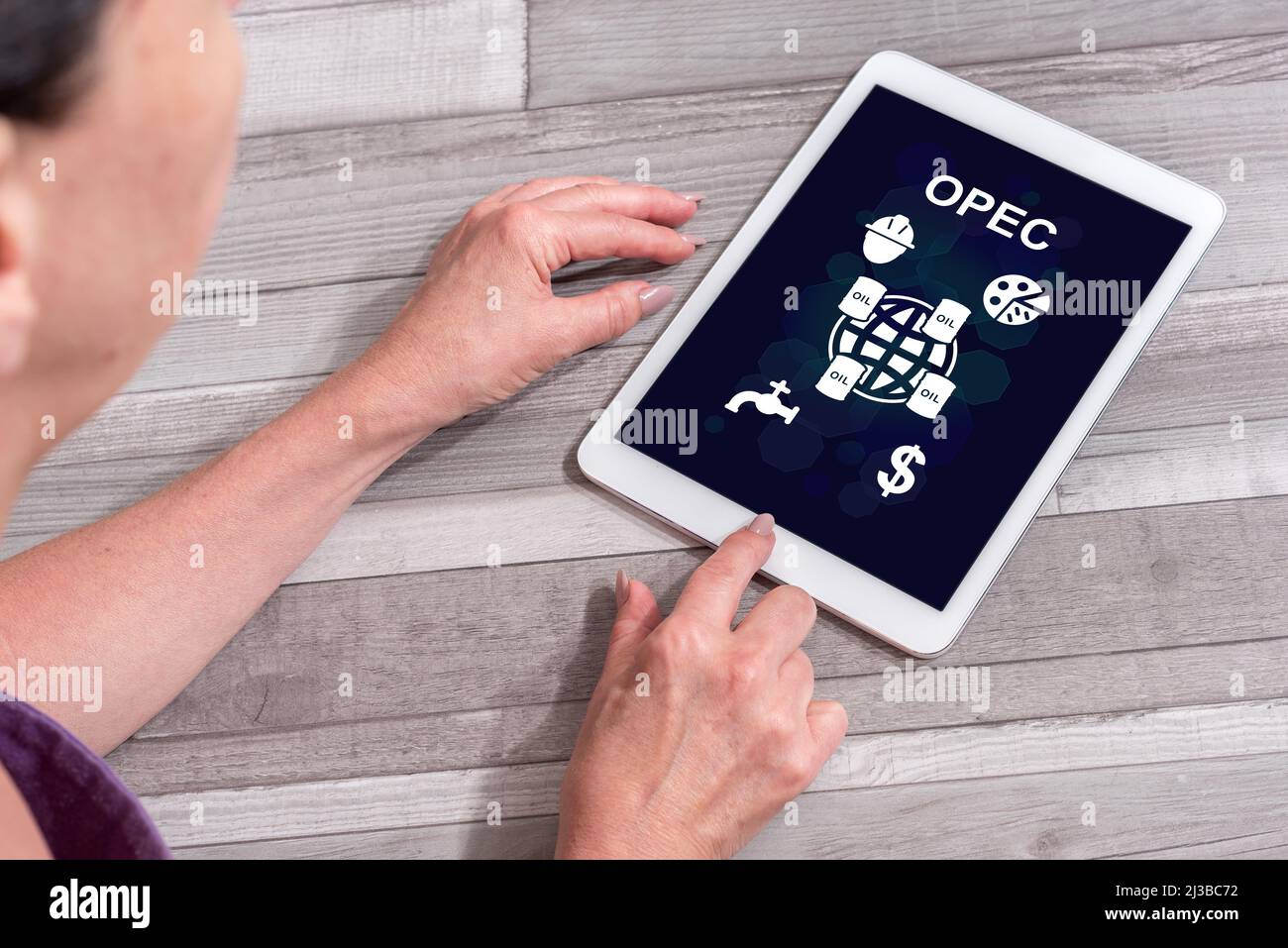 Global trade tablet showing hi-res stock photography and images - Alamy