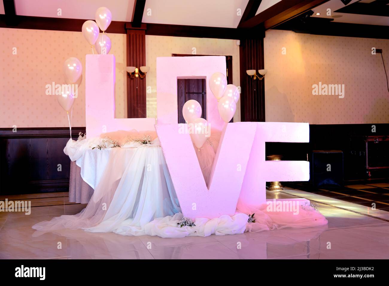 Love letters in flowers hi-res stock photography and images - Alamy