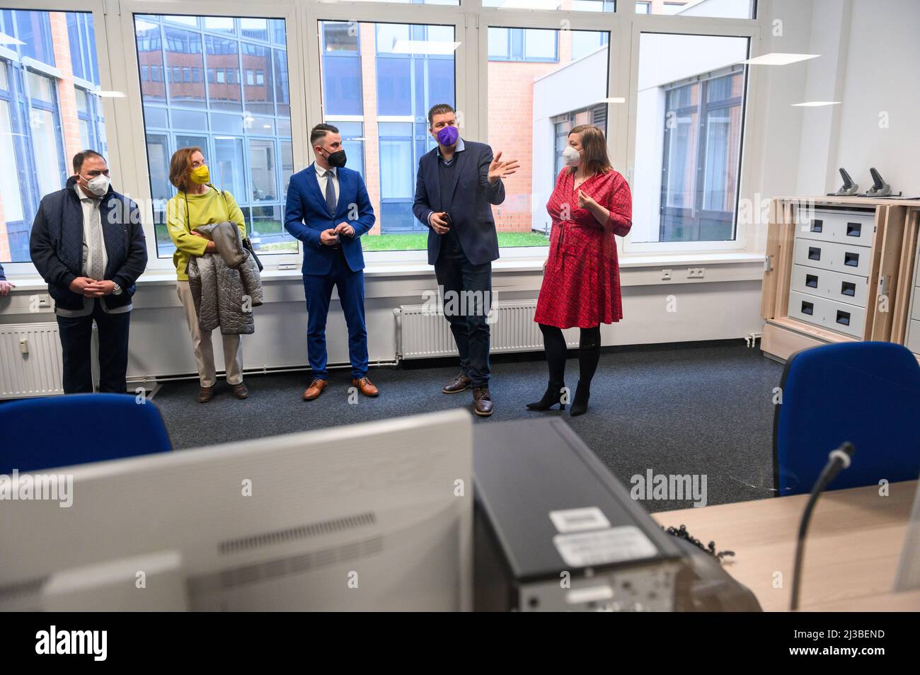 07 April 2022, Hamburg: Katharina Fegebank (vrnl, Bündnis 90/Die Grünen ...
