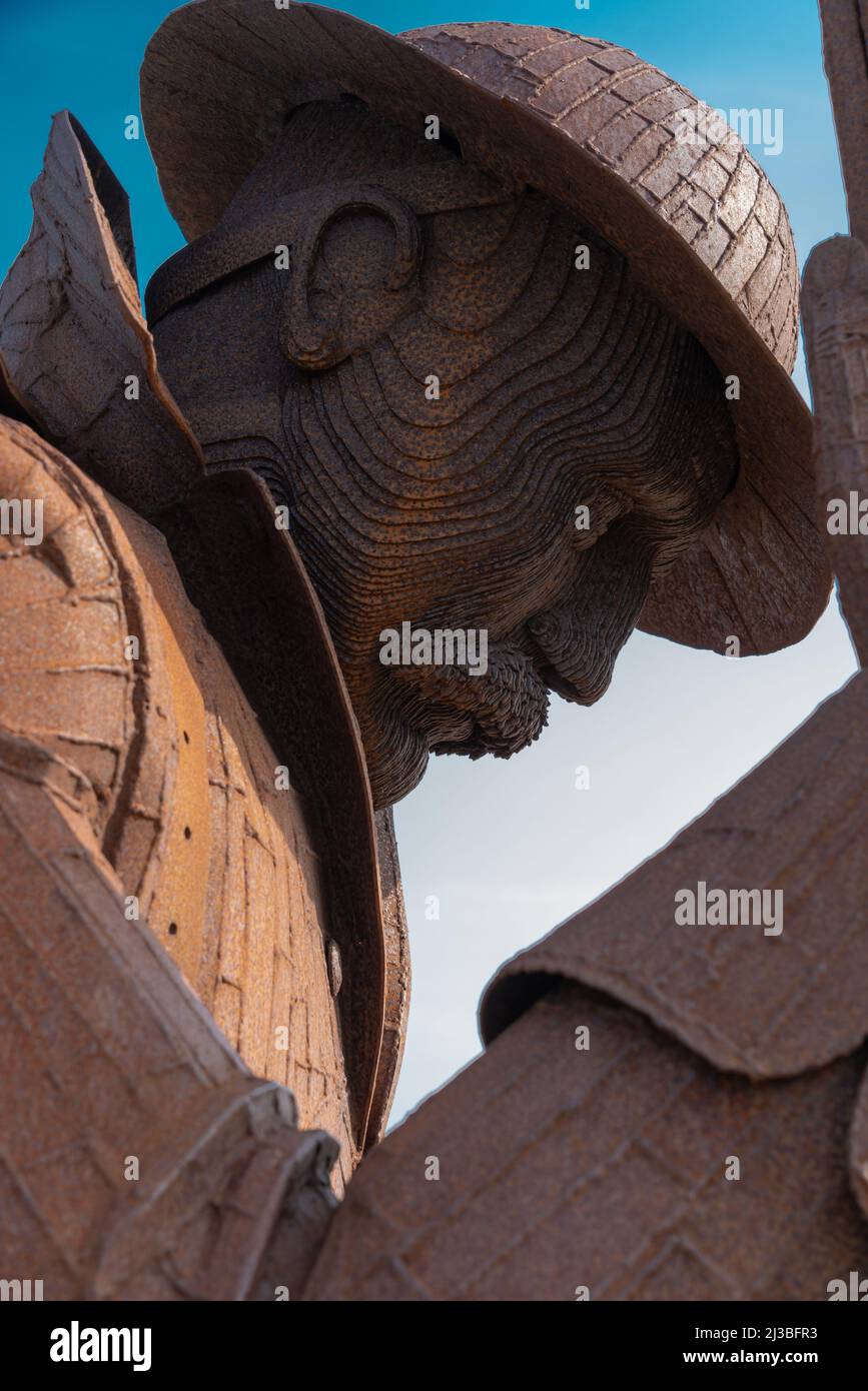 Tommy world war one soldier sculpture seaham hi-res stock photography ...