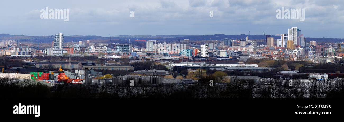 A panoramic view of Leeds City Centre, taken from Rothwell Stock Photo ...
